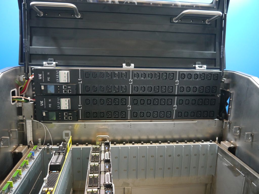 可容納25臺1U伺服器，技嘉打造自有品牌單相浸沒液冷方案 | iThome